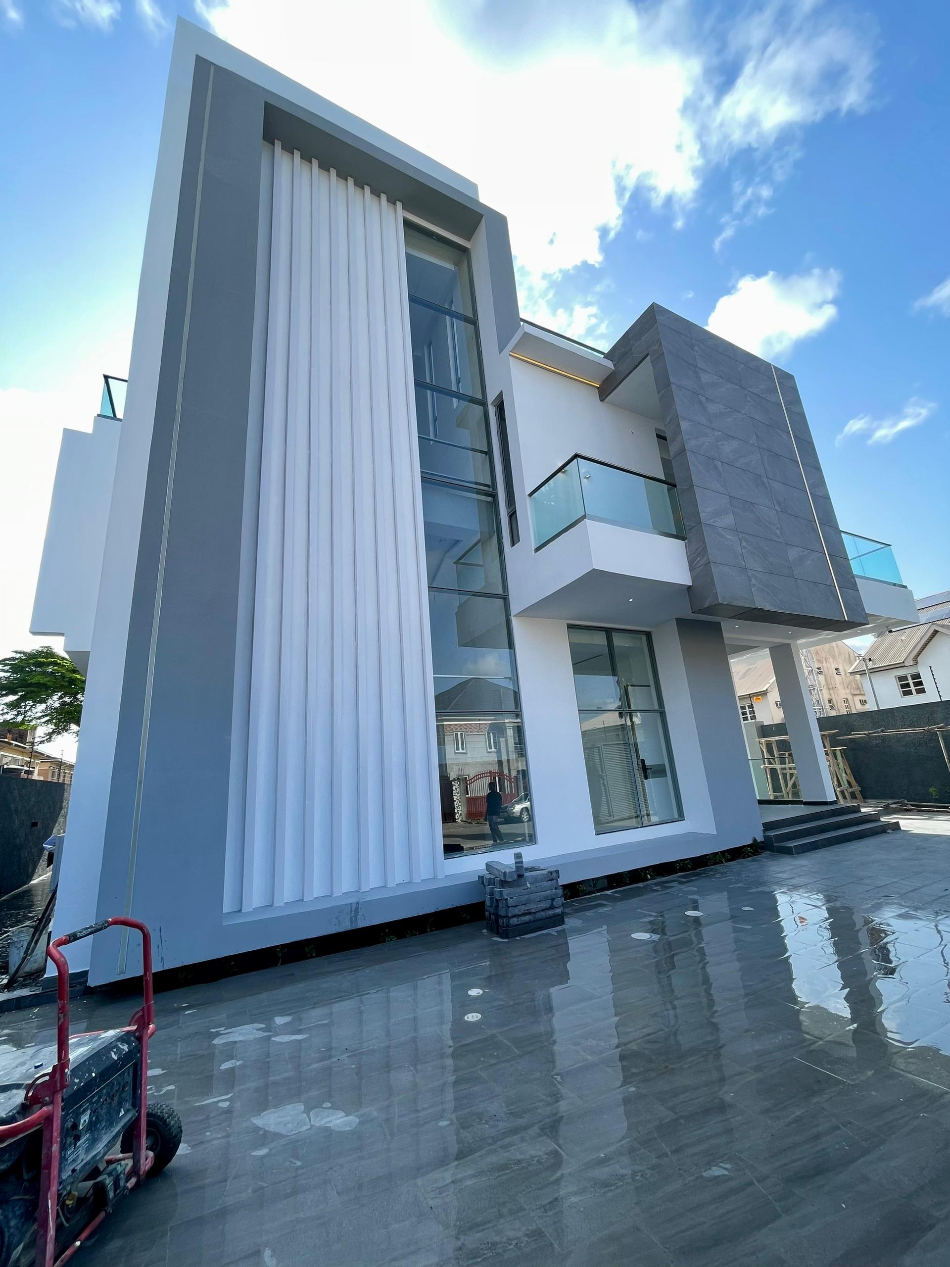 5 Bed Fully Detached Duplex in Lekki Phase1 For Sale - De Home Vessel
